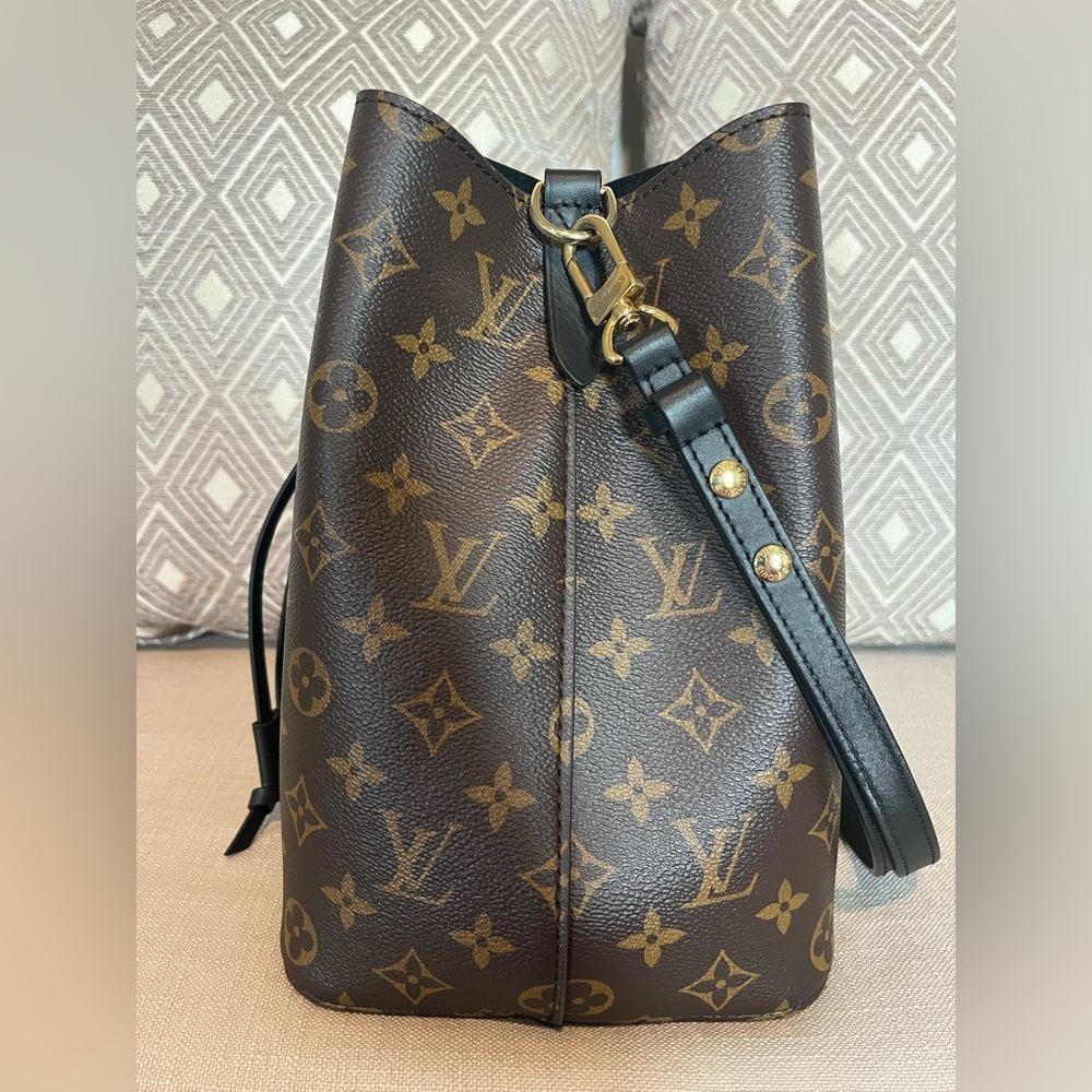 Louis Vuitton Lv Neo Noe Monogram Black - Gem